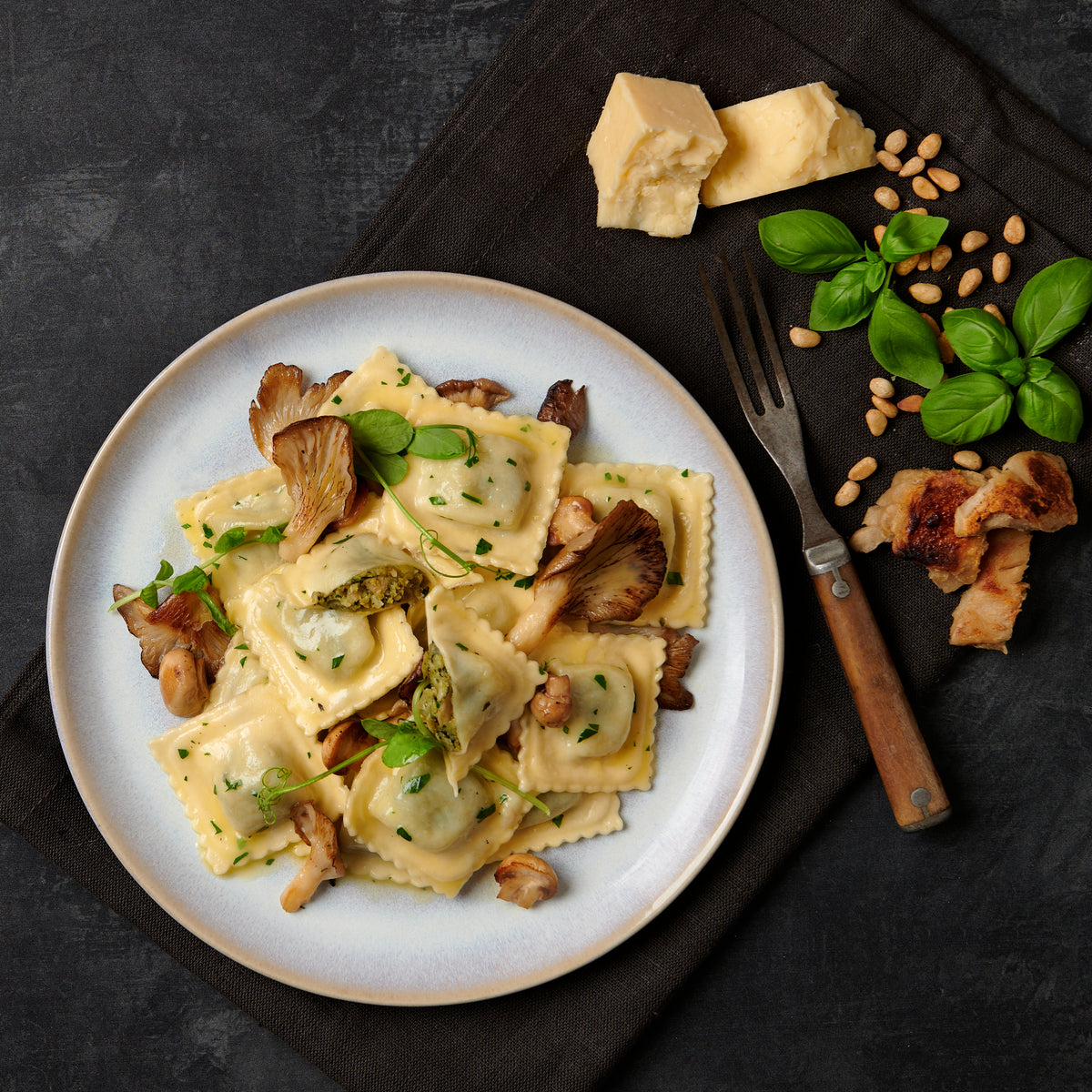 Beetroot & Goats' Cheese Fiorelli (V) | Dell'Ugo